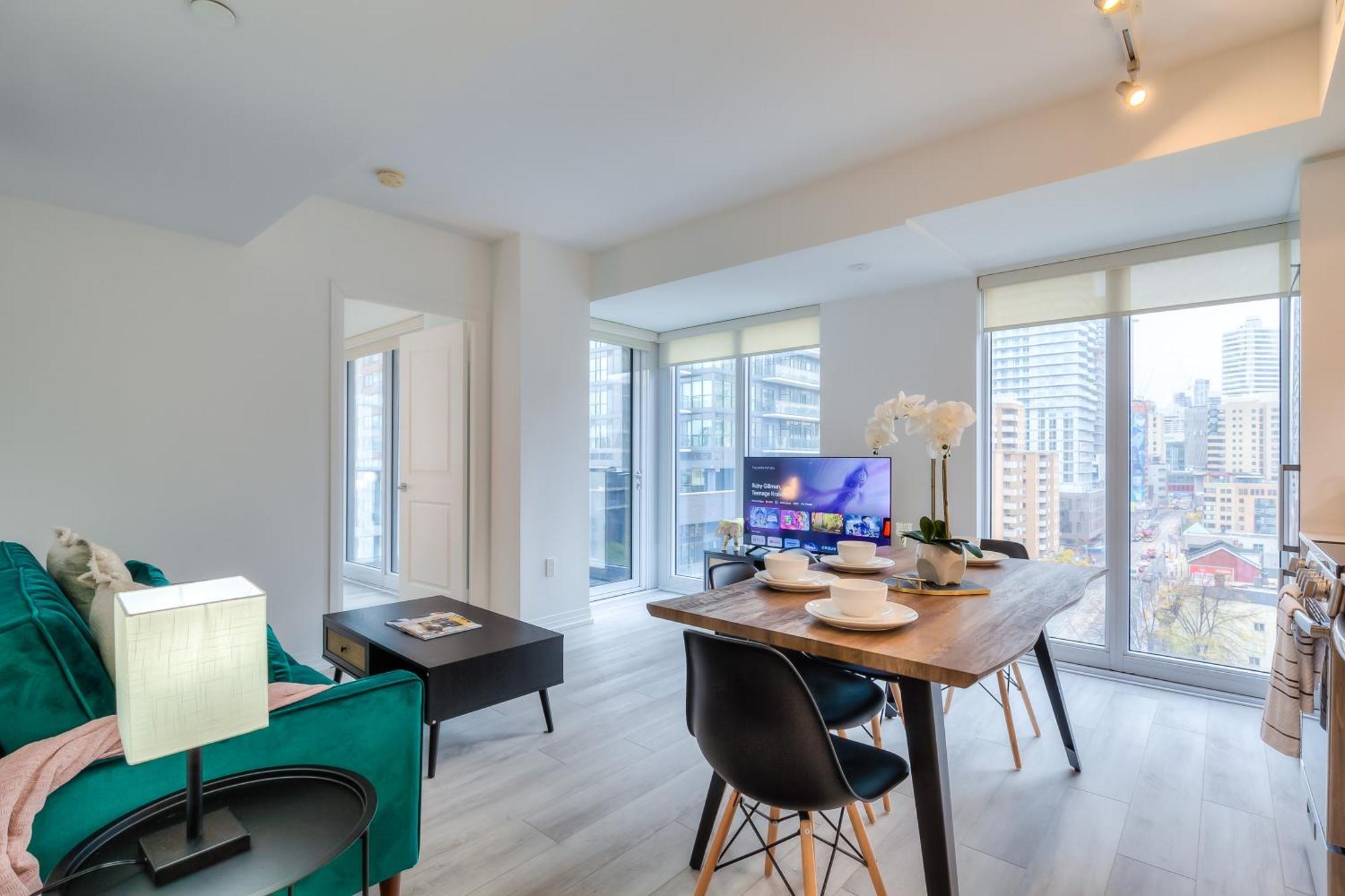 PANORAMA SUITES DOWNTOWN TORONTO